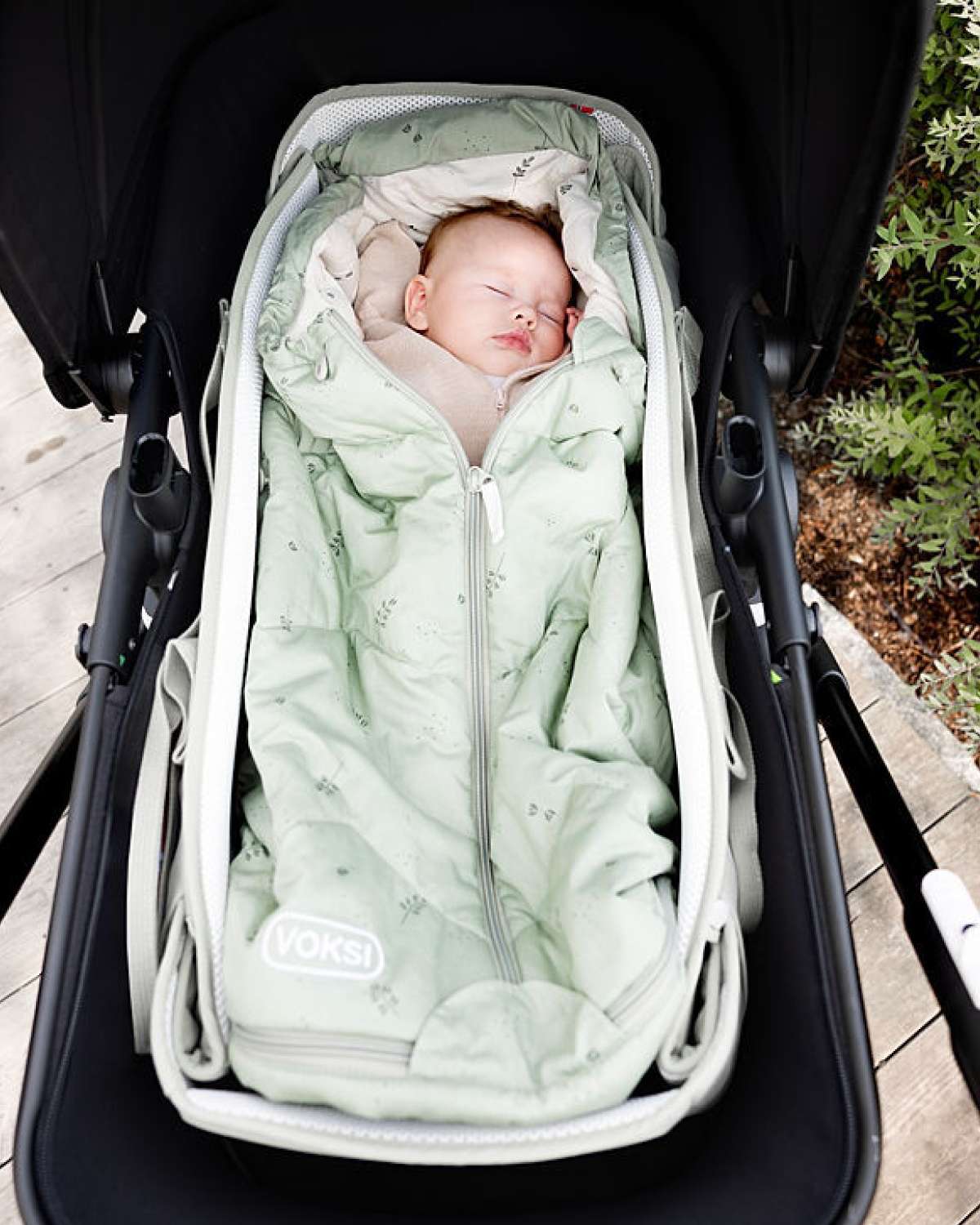 Voksi Carry Me Babylift & Babynest - Misty | Best i Test 2024